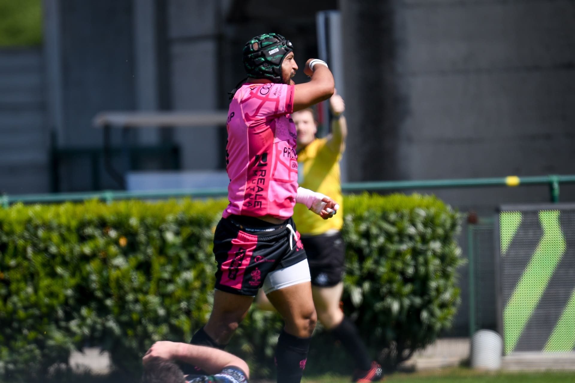 RHYNO SMITH: "CONTENTISSIMO DI ESSERE COSÌ APPREZZATO DAI TIFOSI ...